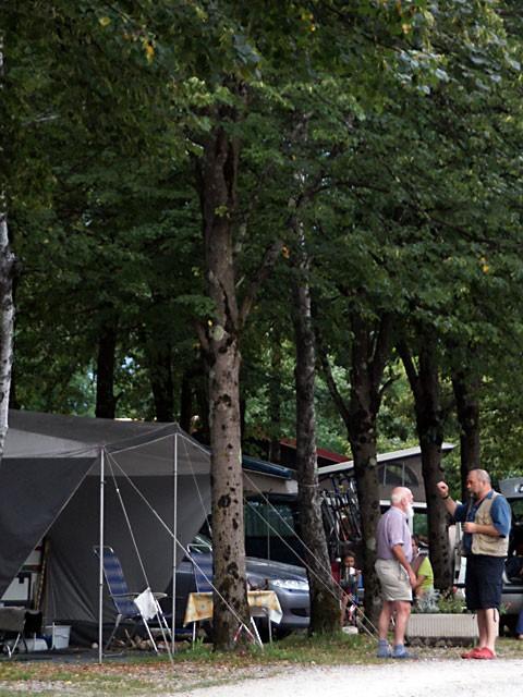 KAMP POLOVNIK, BOVEC - InfoSlovenija